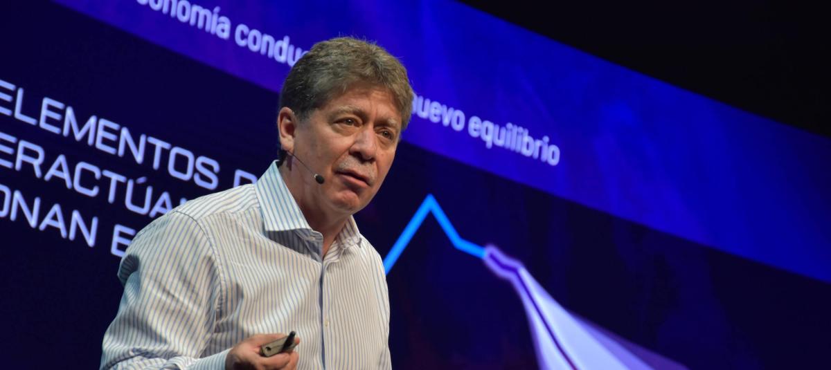 Bruce Mac Master habla de la reforma laboral y del futuro de la economía