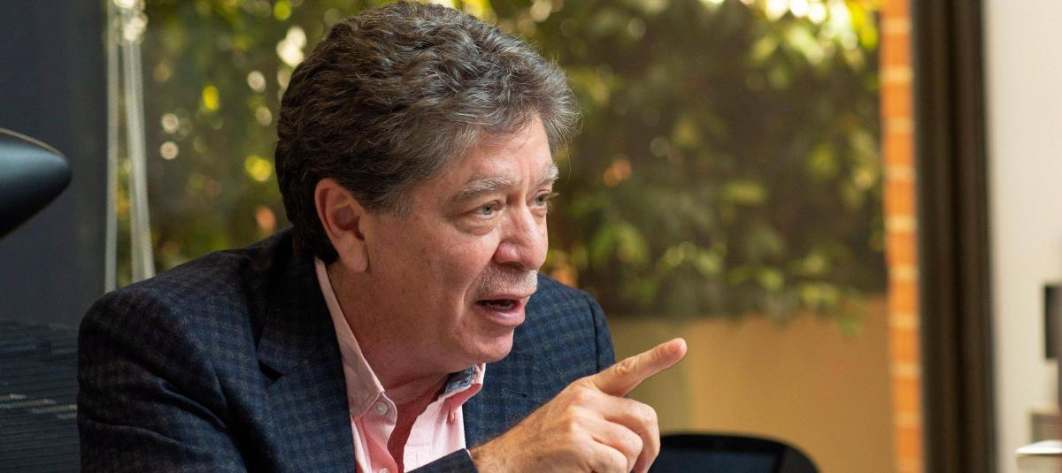 ¿La consulta va porque va? / Columna de opinión de Bruce Mac Master ...