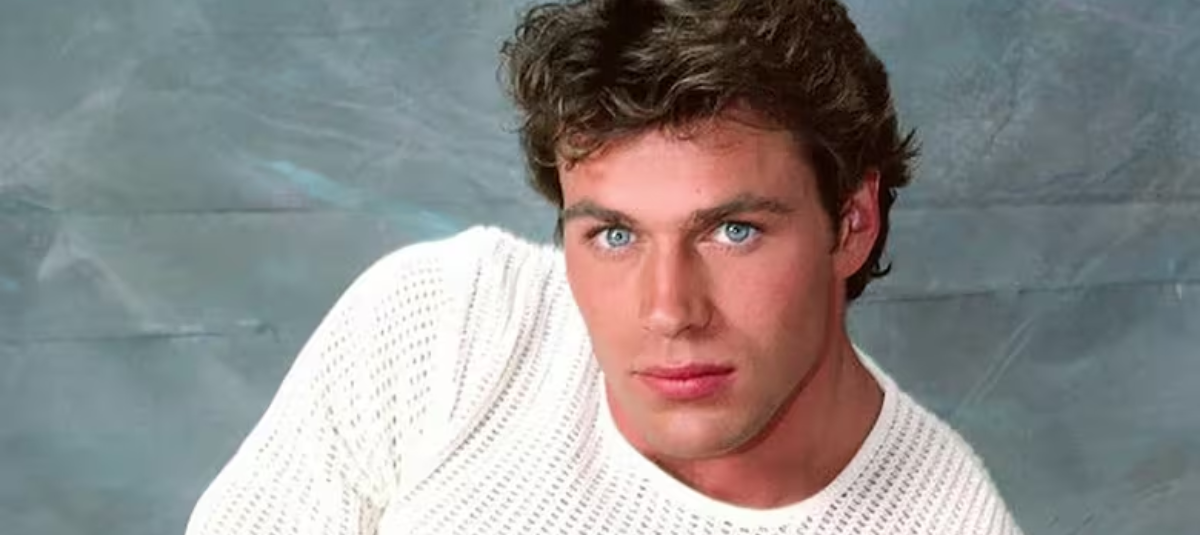 Jon-Erik Hexum, el joven galán que se perfilaba para ser el ‘nuevo Travolta’ pero murió trágicamente