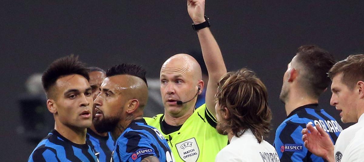 ¿Cuál ha sido la tarjeta roja más rápida de la historia del fútbol?