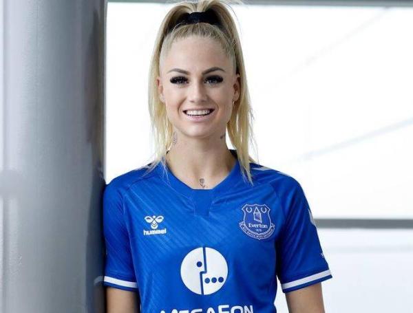 Video | Alisha Lehmann, sensación del fútbol mundial, prende la fiesta ...