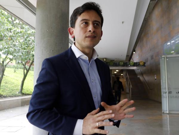 Procuraduría investiga a Luis C. Reyes, exdirector de la DIAN, por metas irregulares de recaudo ...