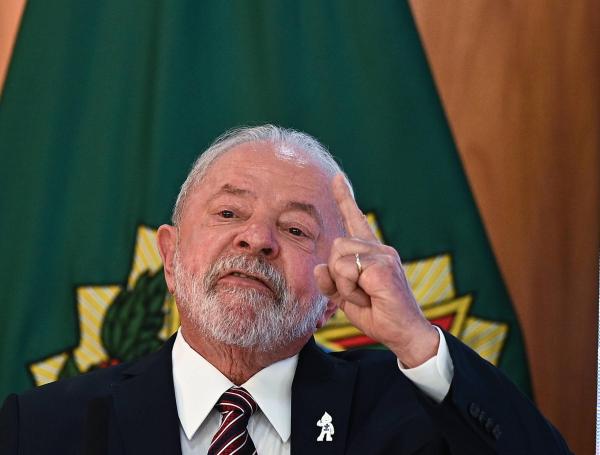 Lula da Silva le da 72 horas a Mark Zuckerberg para que explique por ...