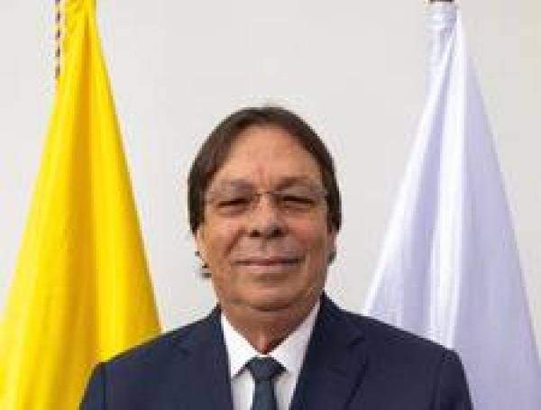 Congreso en pleno aprueba renuncia de César Lorduy como magistrado del ...