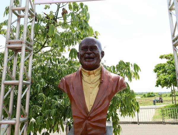 Homenaje a Édgar Perea en el centenario del Junior de Barranquilla ...