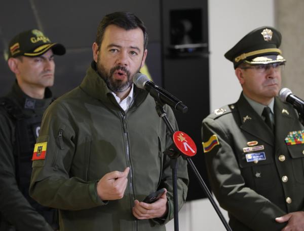¿Desde cuándo aplicará pico y placa los sábados para carros que no ...