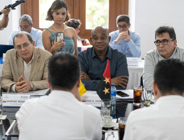 Enrique Peñalosa, Iván Cepeda y otros líderes políticos que rechazan ...