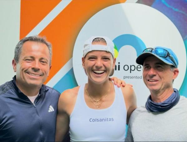 La tenista Emiliana Arango es la primera colombiana en ganar un trofeo ...