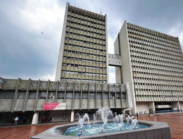 Crisis de Emssanar Cali: manifestantes cumplen 11 días de protestas y ...