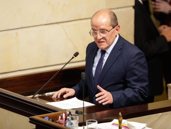 ¿Quién es Álvaro Echeverry, el sucesor del polémico César Lorduy en el ...