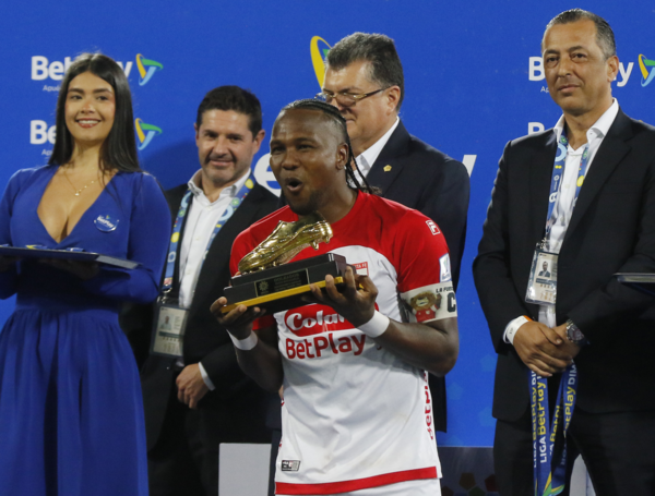 Hugo Rodallega, el ídolo amado de Independiente Santa Fe... (Meluk le ...
