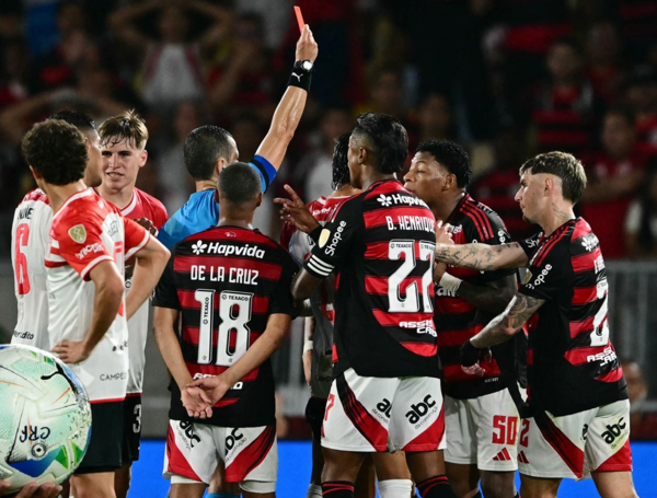 Andrés Rojas, en la mala: Conmebol revierte su error y le borra la ...