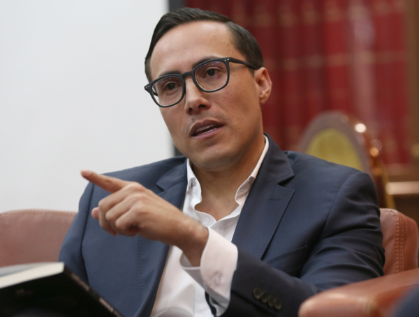 Richard Aguilar se 'quemó' sorpresivamente para el Senado: ¿qué pasó ...