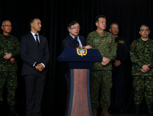 El presidente Gustavo Petro aseguró que ordenó la captura de Alirio ...