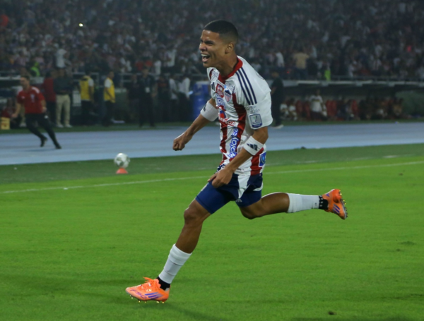 Santiago Cruz, hincha del Tolima, le cumple la promesa al Checo Acosta ...