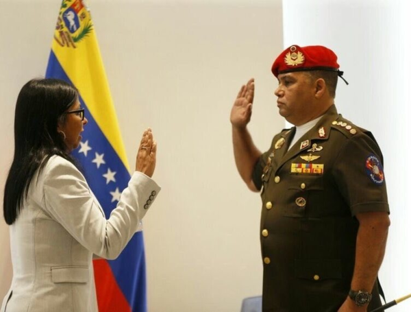 Delcy Rodríguez destituye al jefe de seguridad de Maduro y entrega el ...