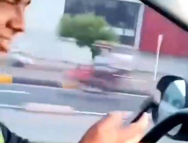 Video muestra a policías insultando con palabras obscenas a madre e ...