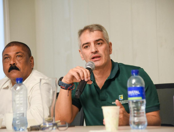 Gobernador Andrés Julián Rendón reacciona en Asamblea de Proantioquia a ...