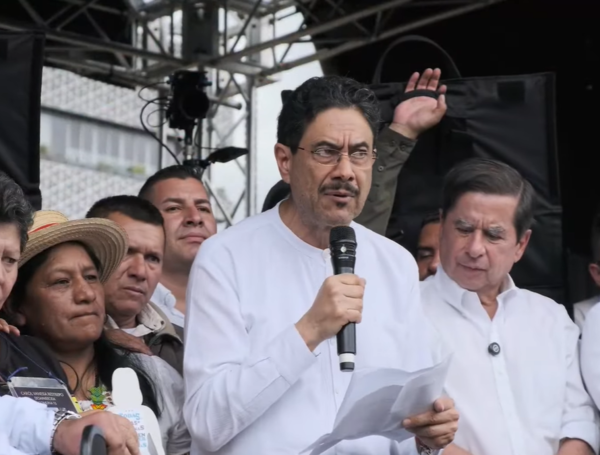 Iván Cepeda en Medellín: Polémica por discurso sobre historia de ...