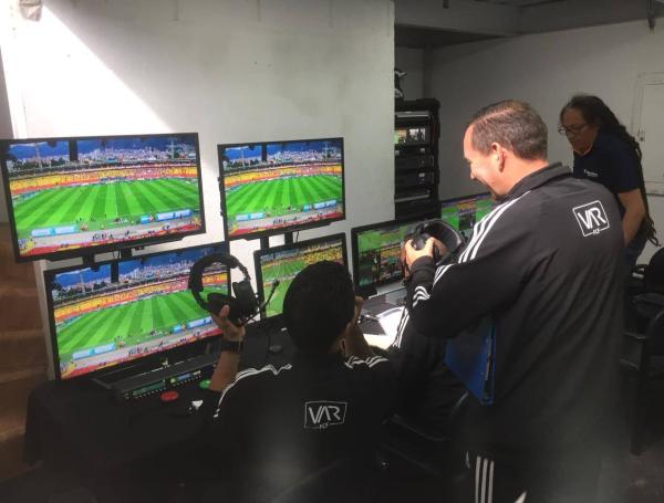 Conmebol autorizó novedad en el VAR para la Copa Libertadores y la Copa ...