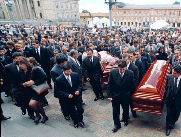 ¿Quién es Luis Fernando Almario, el primer acusado por 'Fiscalía' de la ...