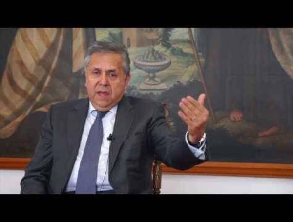 La tensa asamblea del lujoso edificio en Bogotá del caso por estafa ...