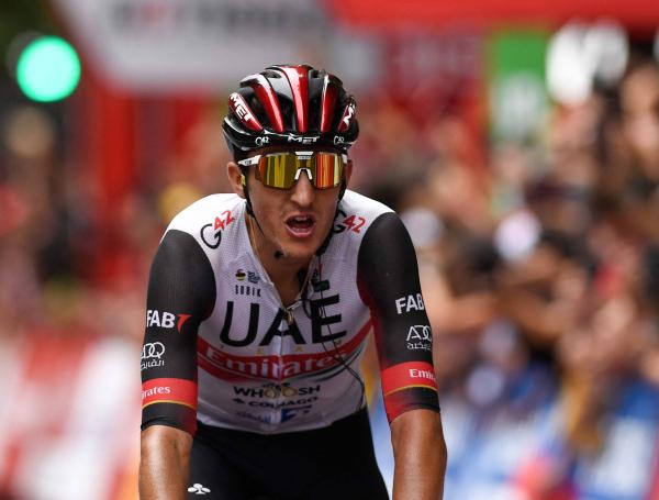 Egan Bernal sucumbió en la montaña y Harold Tejada saca la cara por Colombia tras la brutal ...