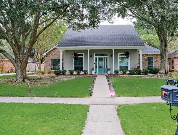 El hombre que dejó una fortuna secreta a 100 parientes desconocidos