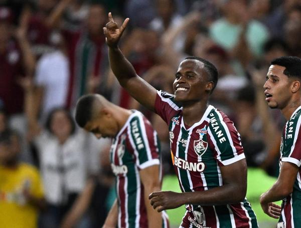 Jhon Arias brilla con dos asistencias en triunfo de Fluminense en ...