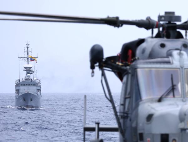 El barco de guerra más poderoso del Armada Inglesa está de visita en ...