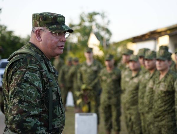 Urgente: se va el comandante del Ejército, Gobierno nombra al general ...