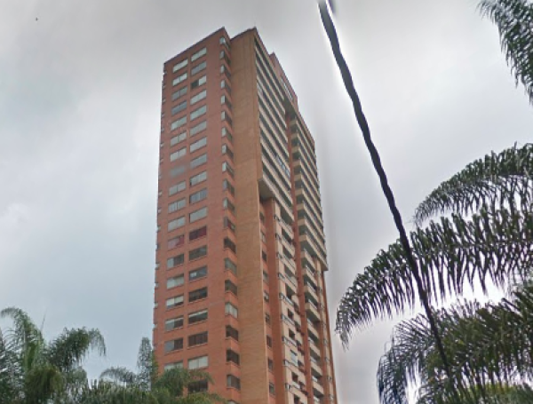 Esposa de poderoso excapo a quien han buscado cerrarle caso por ...