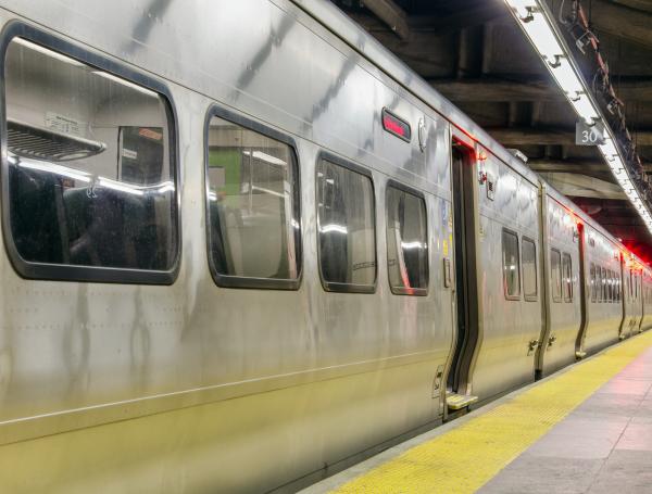 Es oficial: el Metro y bus de Nueva York tendrán un aumento y ya se ...
