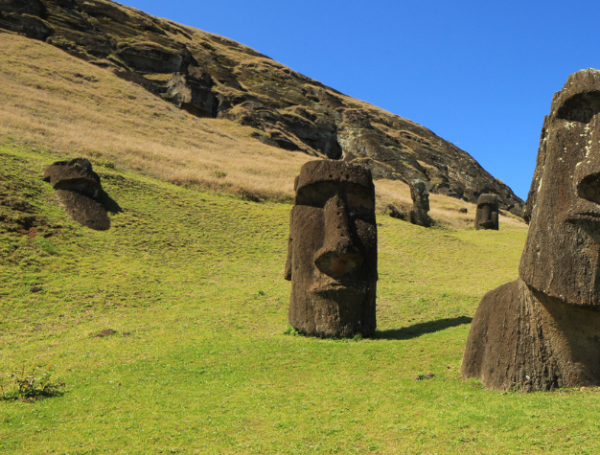 Arqueólogos resuelven el origen de los moáis, las estatuas gigantes de ...