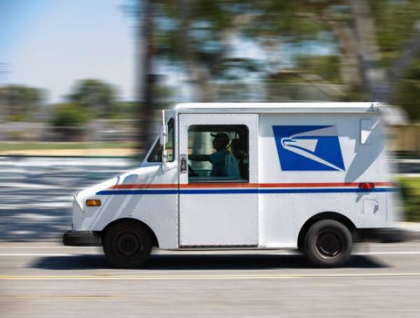Ya comenzaron los cambios en el USPS: su correo puede sufrir estos efectos