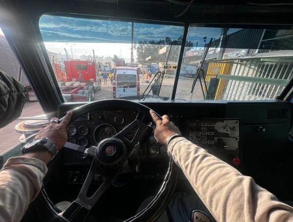 EN VIVO | Paro de transportadores en Colombia por aumento del ACPM ...