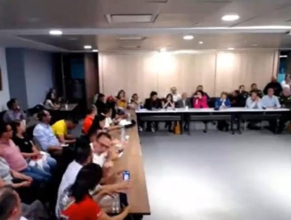 EN VIVO | Paro de camioneros en Colombia: avanza en la noche de este ...