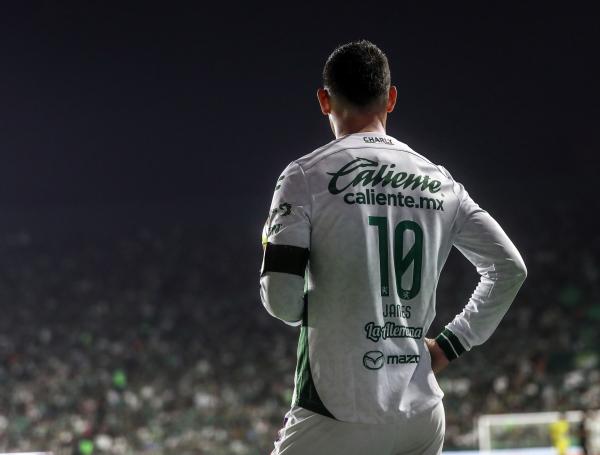 James Rodríguez vuelve a lucirse en León con asistencia en victoria ...