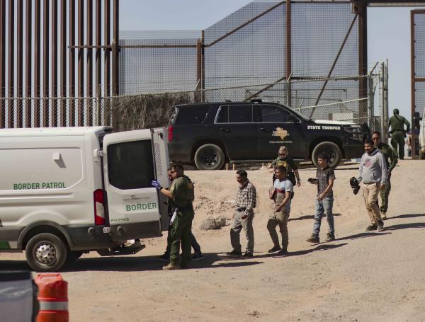 ¿Cómo será la frontera de Texas con México en 100 años, según la IA?