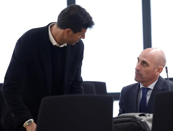 Luis Rubiales, acorralado por el caso Jenni Hermoso: confirman su ...