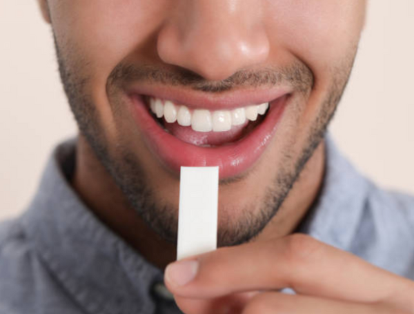 Masticar chicle y estrés: curioso estudio revela lazo entre ambos, pero ...