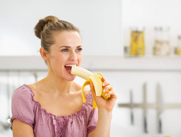 La poderosa combinación de la cáscara de banano con vinagre que es ...