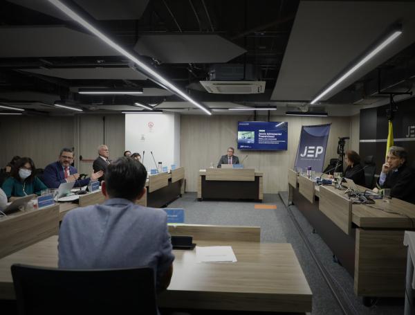 Tensa audiencia en la JEP contra el coronel (r) Mejía: impugnan ...