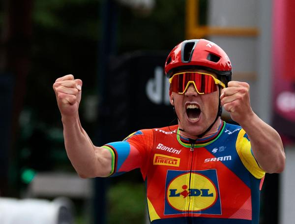 Nairo Quintana y Egan Bernal no dieron su brazo a torcer en la etapa 5 ...