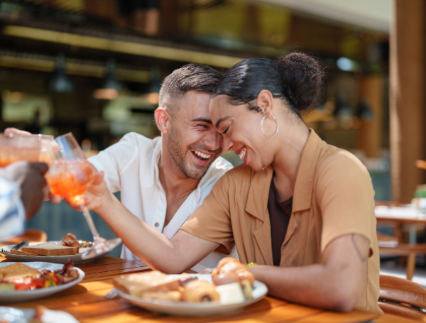 ¿Se pueden hacer reservas en Crepes & Waffles para evitar las filas?