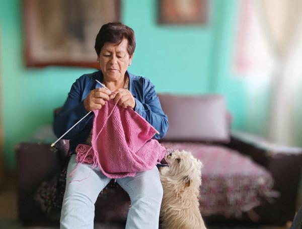 ¿Cómo es vivir de posar desnuda a los 73 años, ser madre, abuela y ...