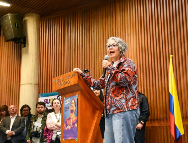 María José Pizarro: 'Rechazo cualquier acción violenta', tras fotos de ...