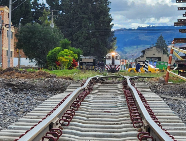 De Nobsa a Paipa, tras medio siglo: así renació el ‘Tren de la Vida y la Esperanza’ con vagones ...