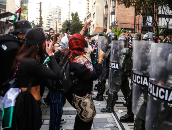 Alcalde Galán hace fuerte reclamo al presidente Petro por disturbios en ...