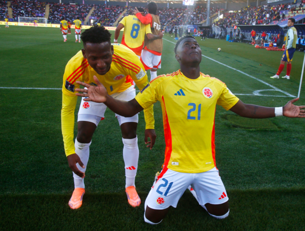 Mackalister Silva no se quedó callado con Néiser Villarreal, que no se ...